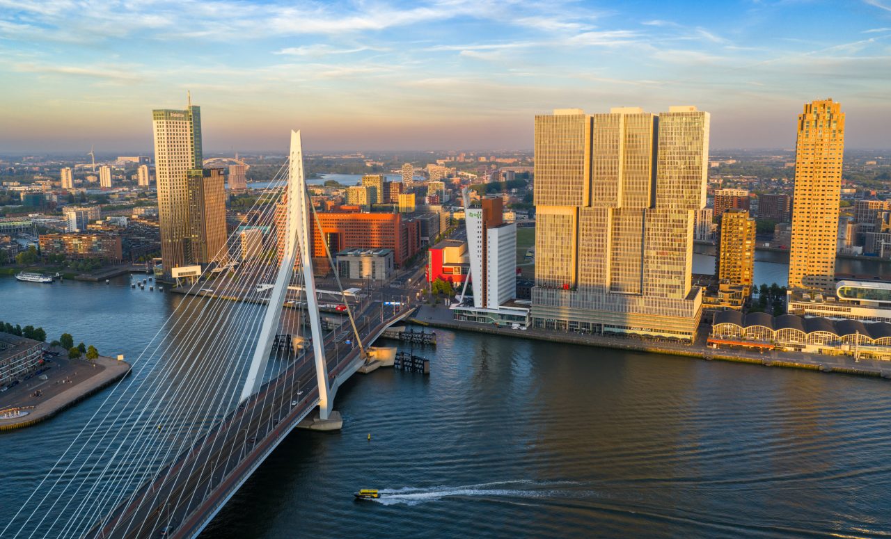 De Rotterdam | Remarkable landmark with 360˚ views